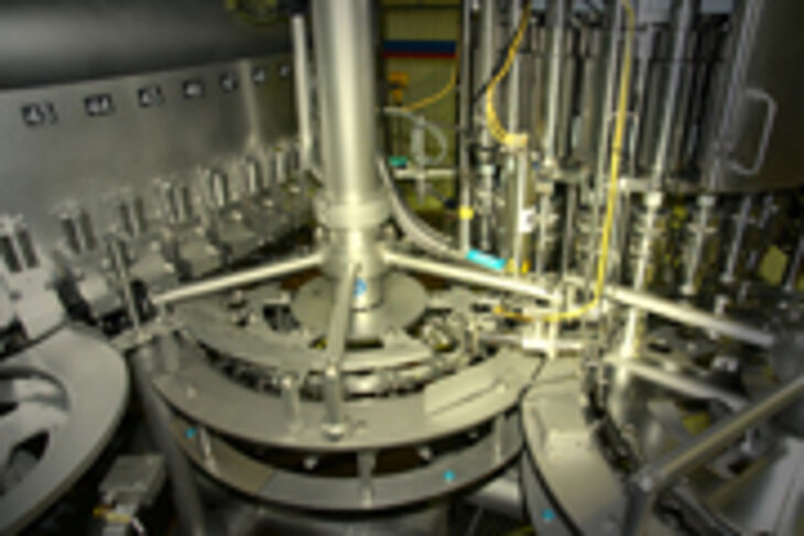 Pioneer in Nitrogen Impinging: HotFill+ System from KHS Corpoplast: for ...