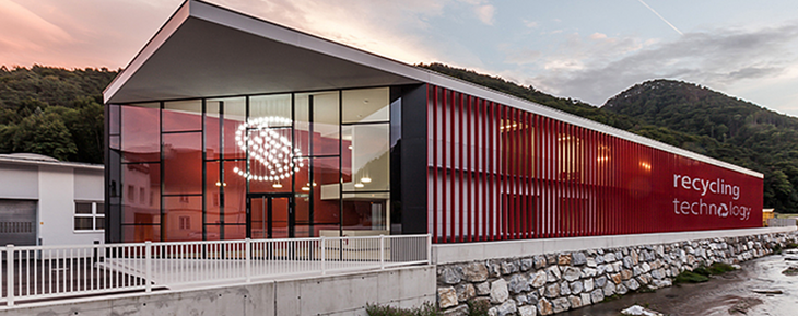 Starlinger inaugurates new recycling headquarters at customer event ...