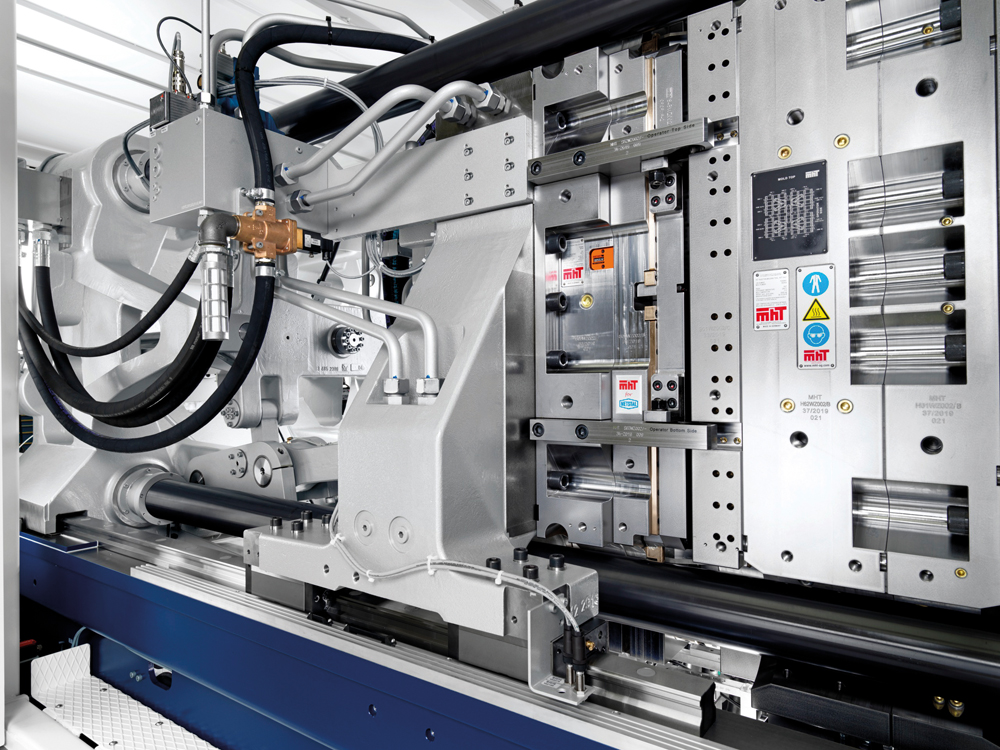 Fit to battle - Side-entry à la Netstal - Presentation of the new PET-LINE